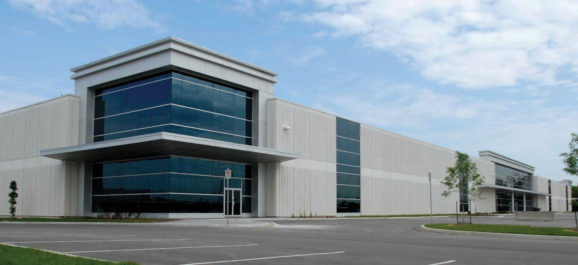 HOOPP - North Service Road East, Oakville - Urbacon